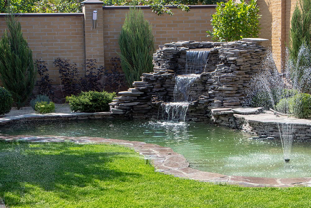 7 Creative Uses of Water in Architecture